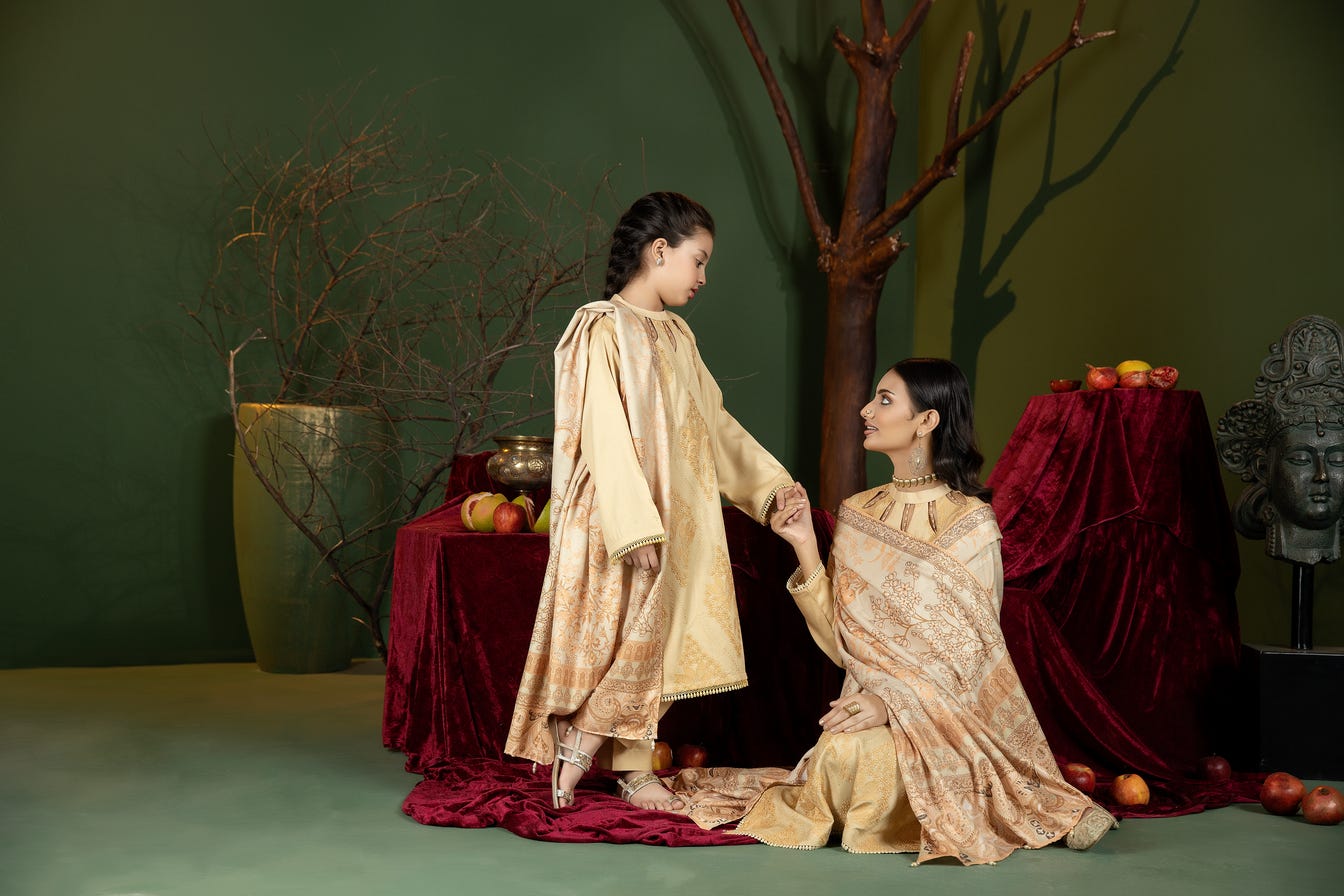 Kids Winter Ready to Wear Shawl Collection by Mona 06