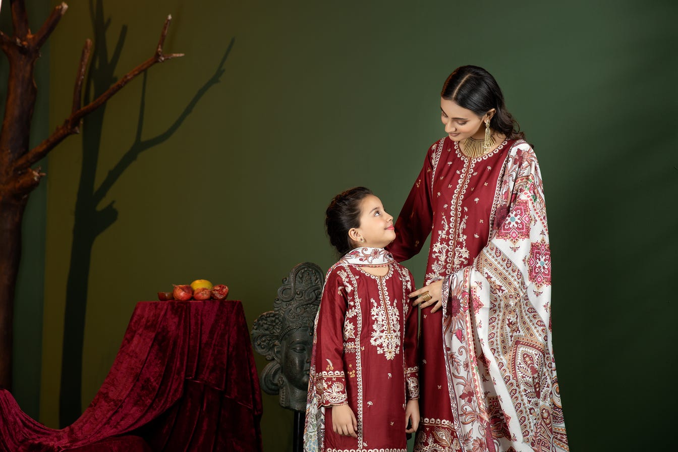 Winter Ready to Wear Shawl Collection by Mona 07